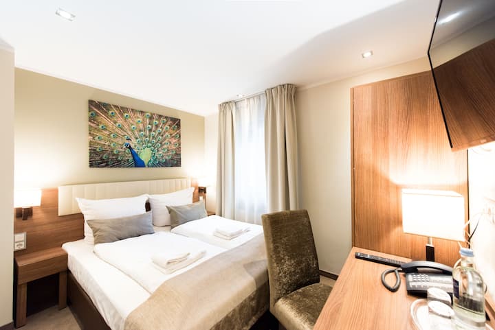 Doppelzimmer Apartment - Frankfurt City - Frankfurt