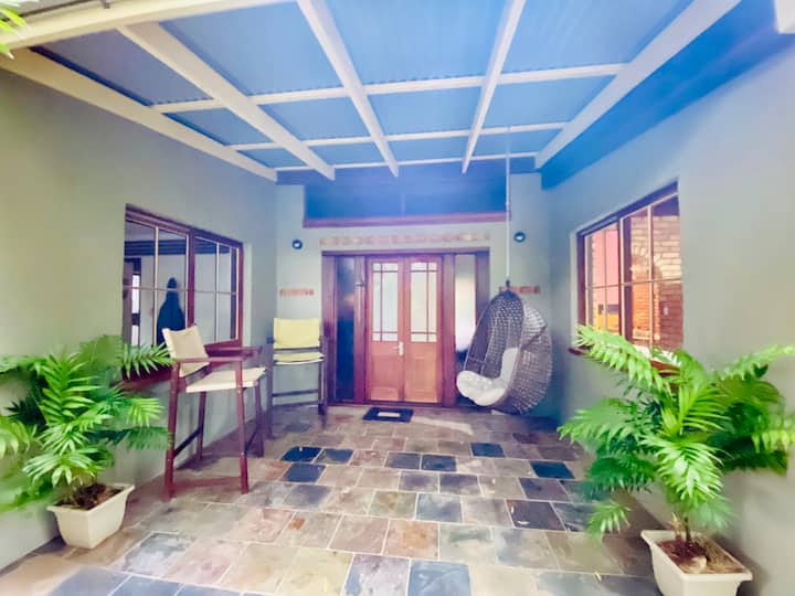 Beach House @ Yaroomba  – Relax, Unwind & Explore - Coolum Beach