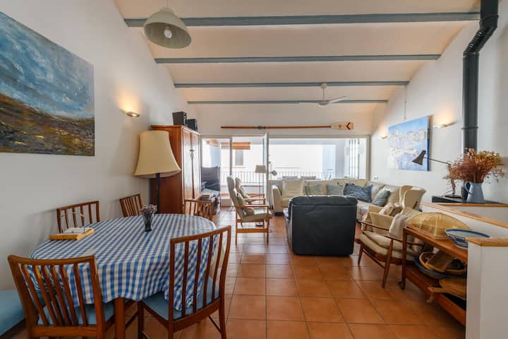 Preciosa Casa Con Garaje Ideal Para Familias - Cadaqués