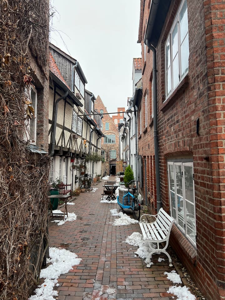 Im Ganghaus-
Zeitreise Auf Drei Etagen - Lübeck