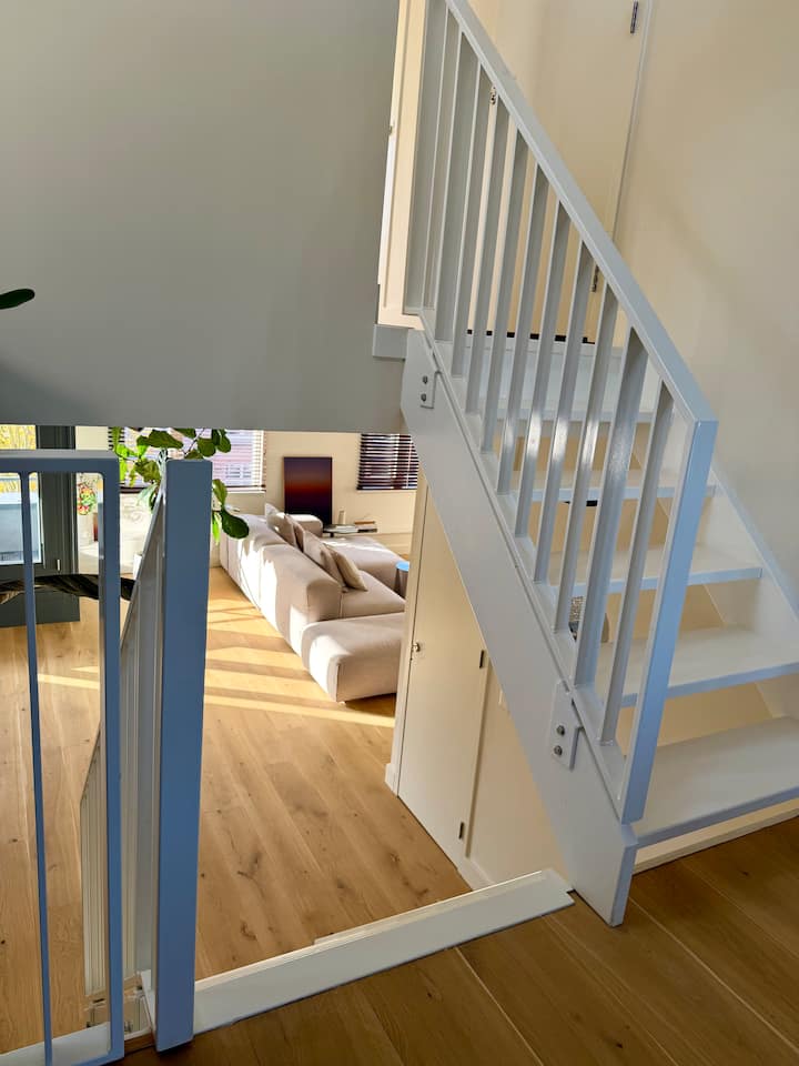 Bright And Spacious Penthouse With Sunny Terraces - Amsterdam