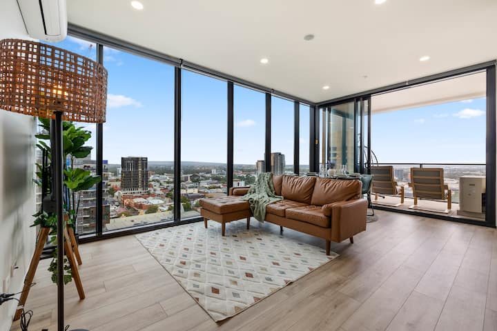 Luxury Oasis In Adelaide City |2 Bed-free Parking| - Adelaide