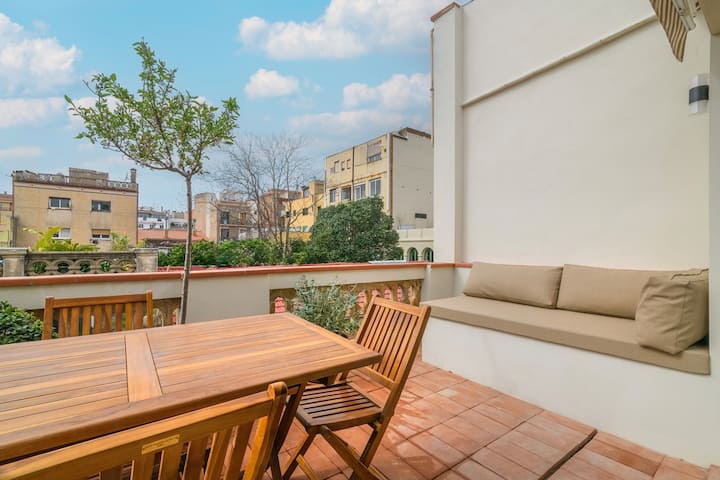Penthouse With Terrace In Gracia - Cerdanyola del Vallès
