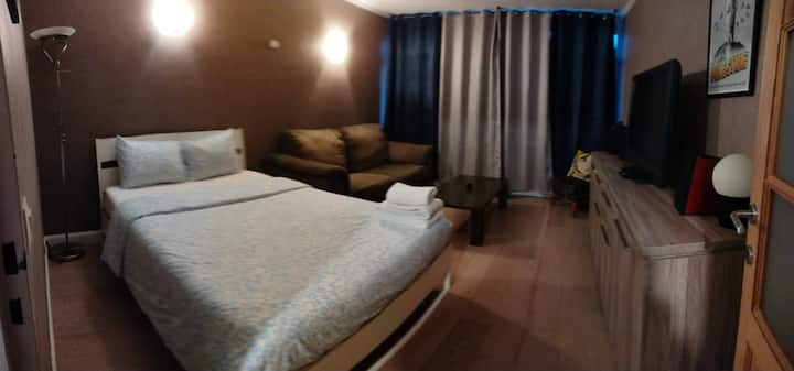 Studio Apartment Right Next To The North Station - Schaerbeek