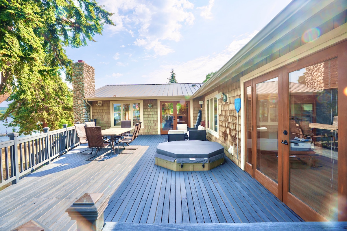 Beach, kayaks, hot tub, pool table, fireplace - Houses for Rent in ...