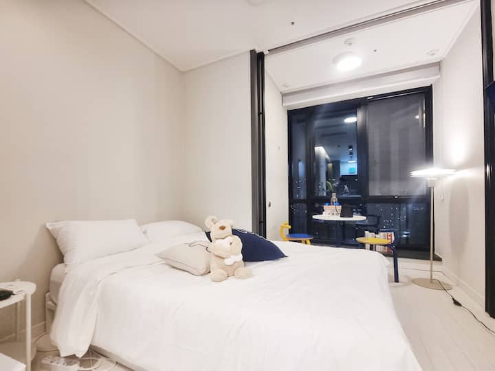 #고층뷰 #서면역#신축 #풀옵션 #Netflix #Mzstay#신축 - Busan