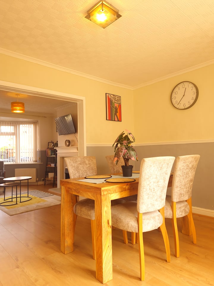 Bright & Cosy 3-bed Semi | Wheatley, Doncaster - Doncaster
