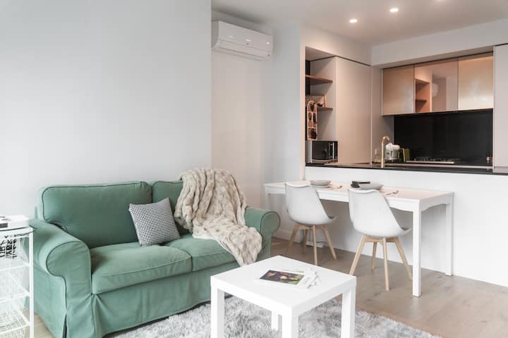 Melb Central Stylish 1br City View Pool & Sauna - La Trobe University City Campus