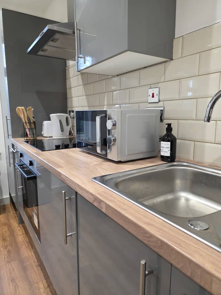 Central Kidderminster Studio Flat - Bewdley