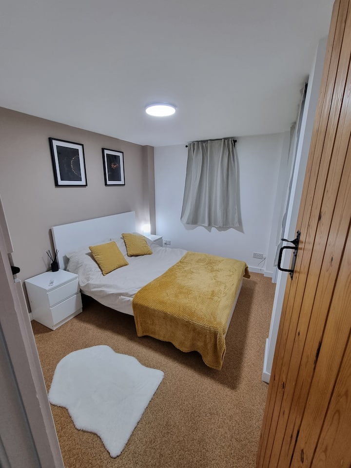 The Hideout - Wallingford