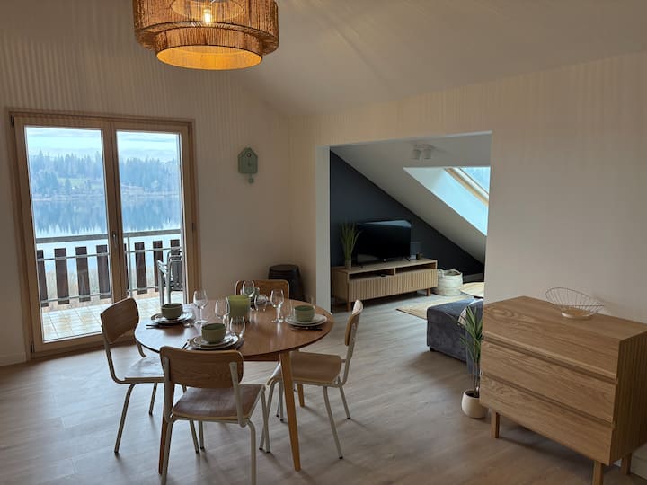 Duplex Lumineux Avec Balcon Vue Lac (6 Pers) - Lac de Remoray