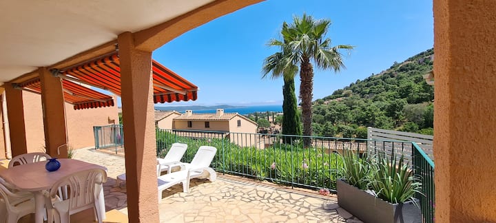 Charmant T3 Vue Mer, Résidence Avec Piscine. - Cavalaire-sur-Mer