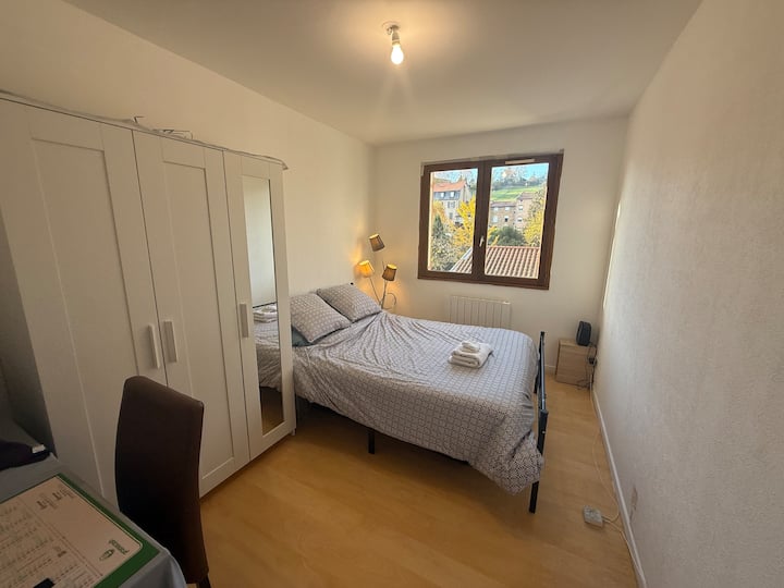 A Room In L’arbresle - L'Arbresle