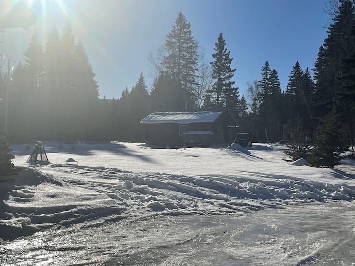 Le Billot Par Escales Nature - Chalet De Bois Rond - Baie-Saint-Paul