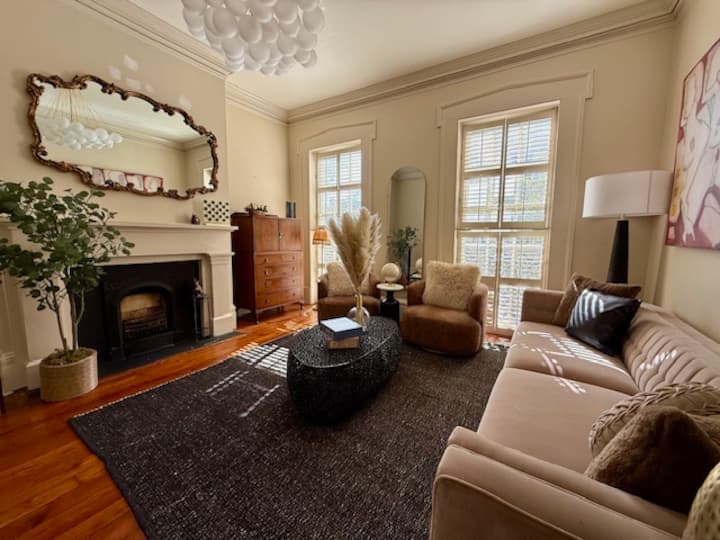 Perfect Location! Large-chic-historic Retreat - 서배너