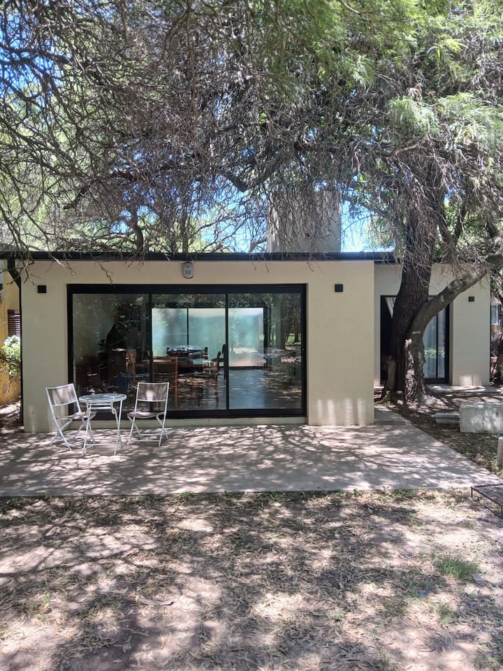 No Te Pierdas De Esta Casa A 50 Mts Del Río! - Bell Ville