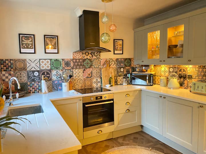 Cosy Cotswold Home - Burford, UK