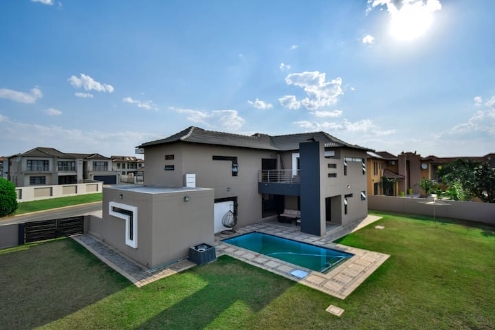Holiday Home, Modern, Spacious, Next To The Blyde - Pretoria (South Africa)