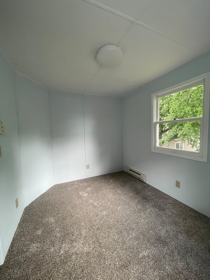 Room E (Unfurnished)— Long Term Stays Only - Elkhart, IN