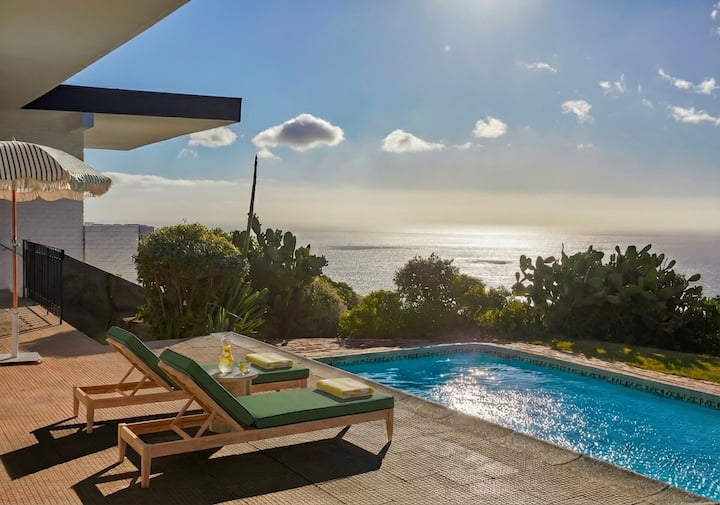 The Liminal - Mid-century Ocean-view Villa, Pool - Le Cap
