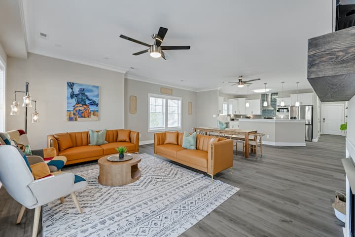 Modern 4br Condo Near Beach &Vibe District-pet Ok! - Virginia Beach, VA