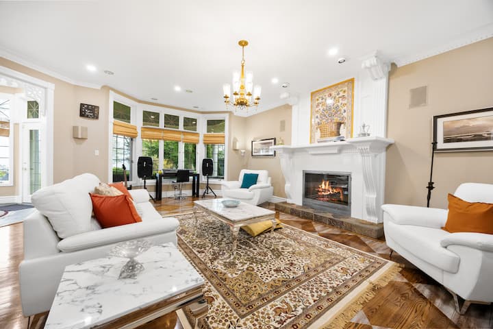 Lakeview Mansion ~Games ~Patio ~Pool Table - Burlington