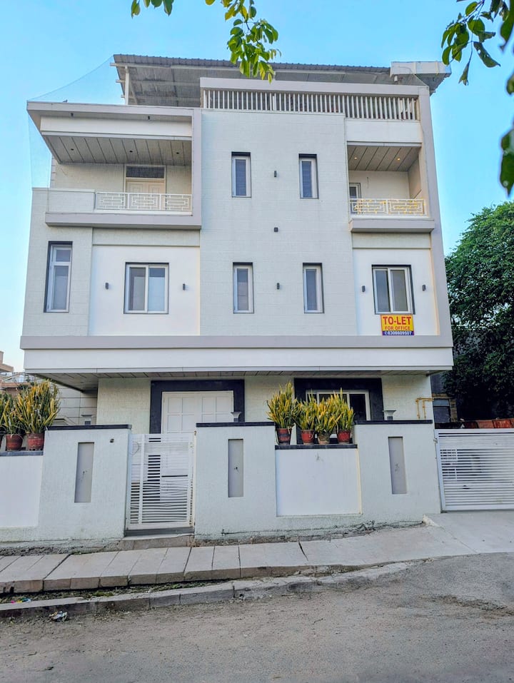 Luxury 3bhk • Rooftop Garden • Parking & Lift - Jodhpur