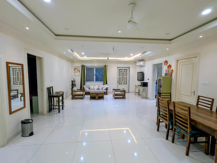 Chic 3bhk Modern Apartment Comfort Meets Style - 조드푸르