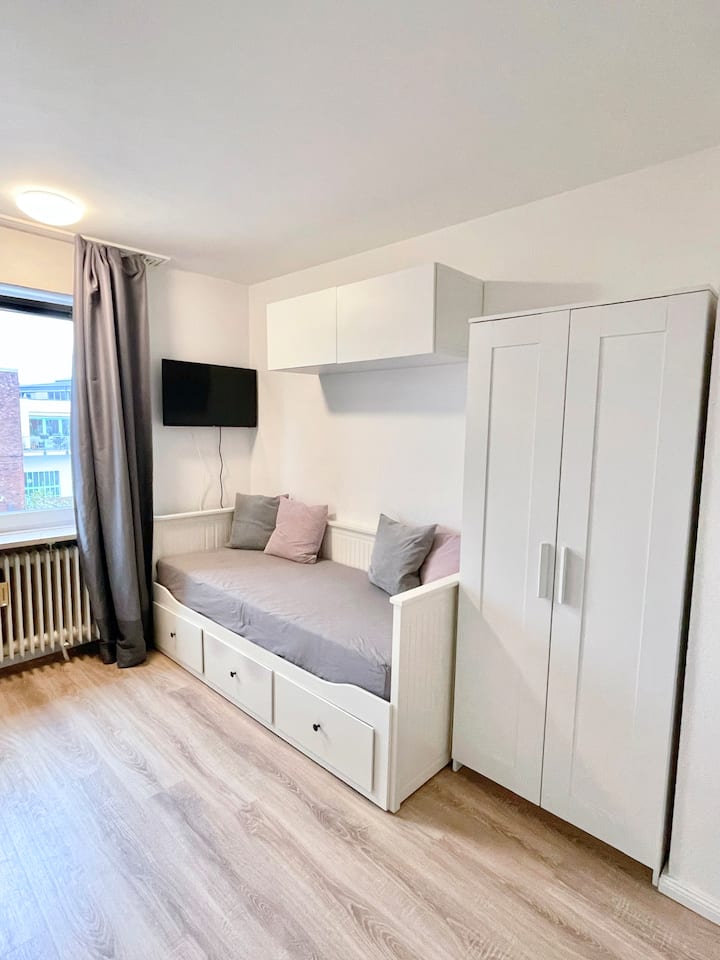 Zentrales Studioapartment Mitten In Hamburg - Hamburg