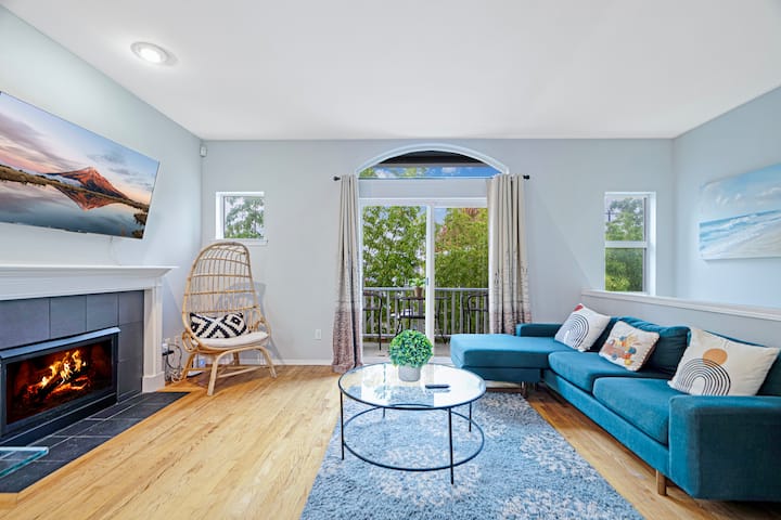 4 Beds Fremont Retreat With Balcony&private Patio - Seattle, WA