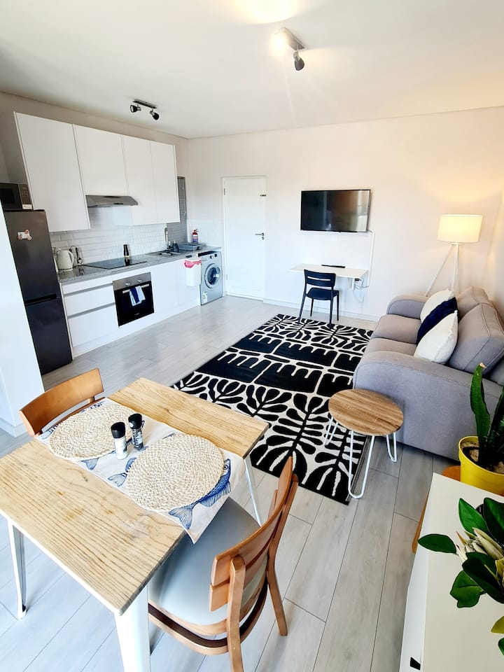 Blouberg Blou Loft:
Spacious, Sunsets, Kite Surf - Parklands