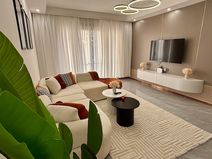Modern 2br@riverside One Westlands•pool•gym•family - Kenya