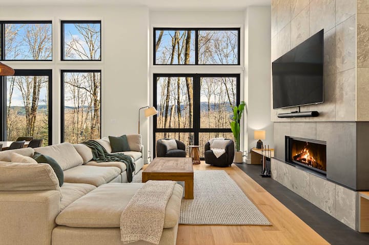 Forêt De Verre: Luxury Forest Retreat W/ Hot Tub - Mont-Tremblant