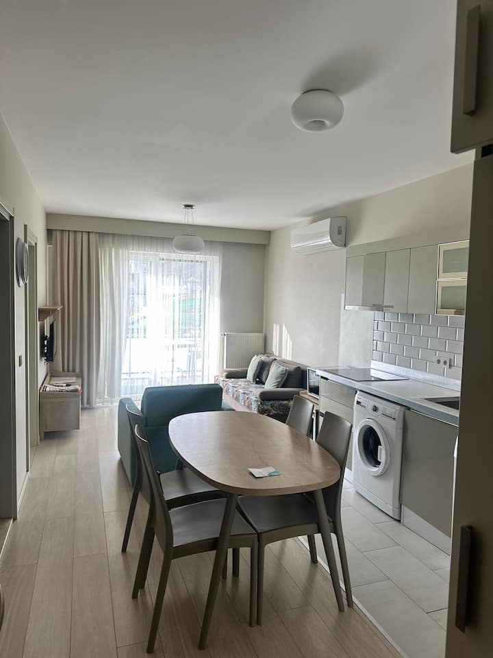 Sıcak Havuzlu Termal Tesisde Size Ait Sıcak Bir Ev - Akçay