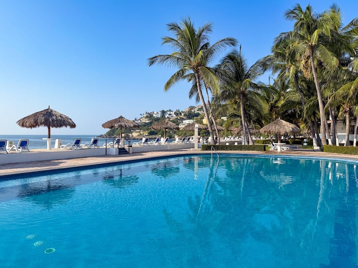 Loft En Puerto Las Hadas, Planta Baja - Manzanillo, Colima, Mexico