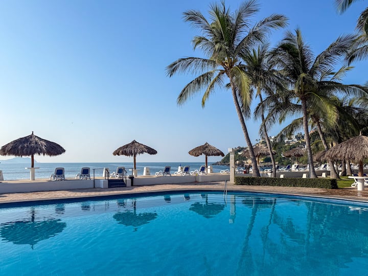 Loft En Puerto Las Hadas, Planta Baja - Manzanillo, Colima, Mexico