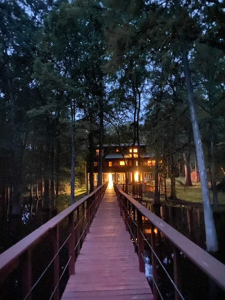 The Riverhouse On The Sante Fe - Branford, FL