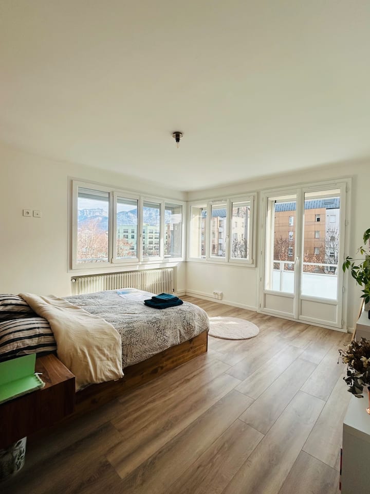 Appartement Entier Proche Gare, Vue Montagnes. - Annecy