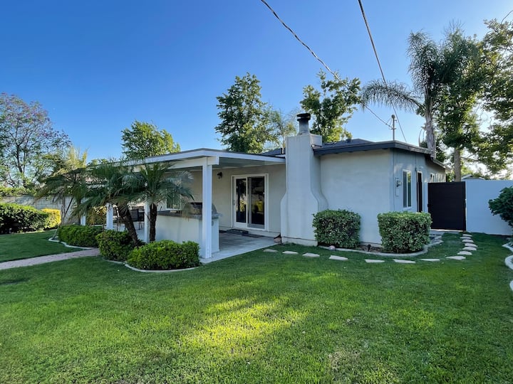 Sweet Cottage • Lush Garden • Prime Location - Upland, CA