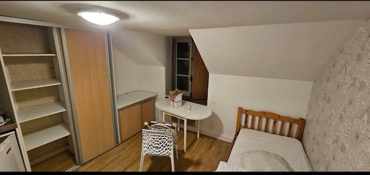 Séjourné Pour Un Court Séjour - Vitré