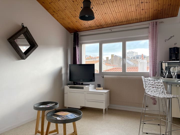 Port, Plage, Centre-ville à 2 Min à Pied - 레 사블르돌론느