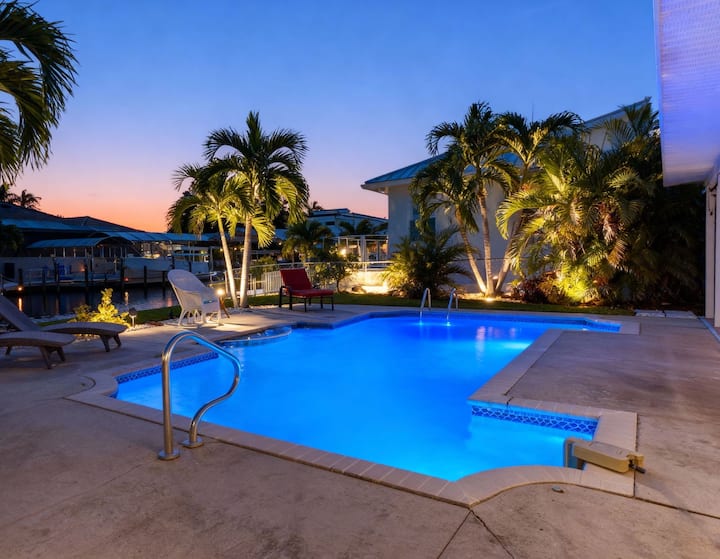 Dockside Oasis In Cape Coral - Sanibel Island, FL