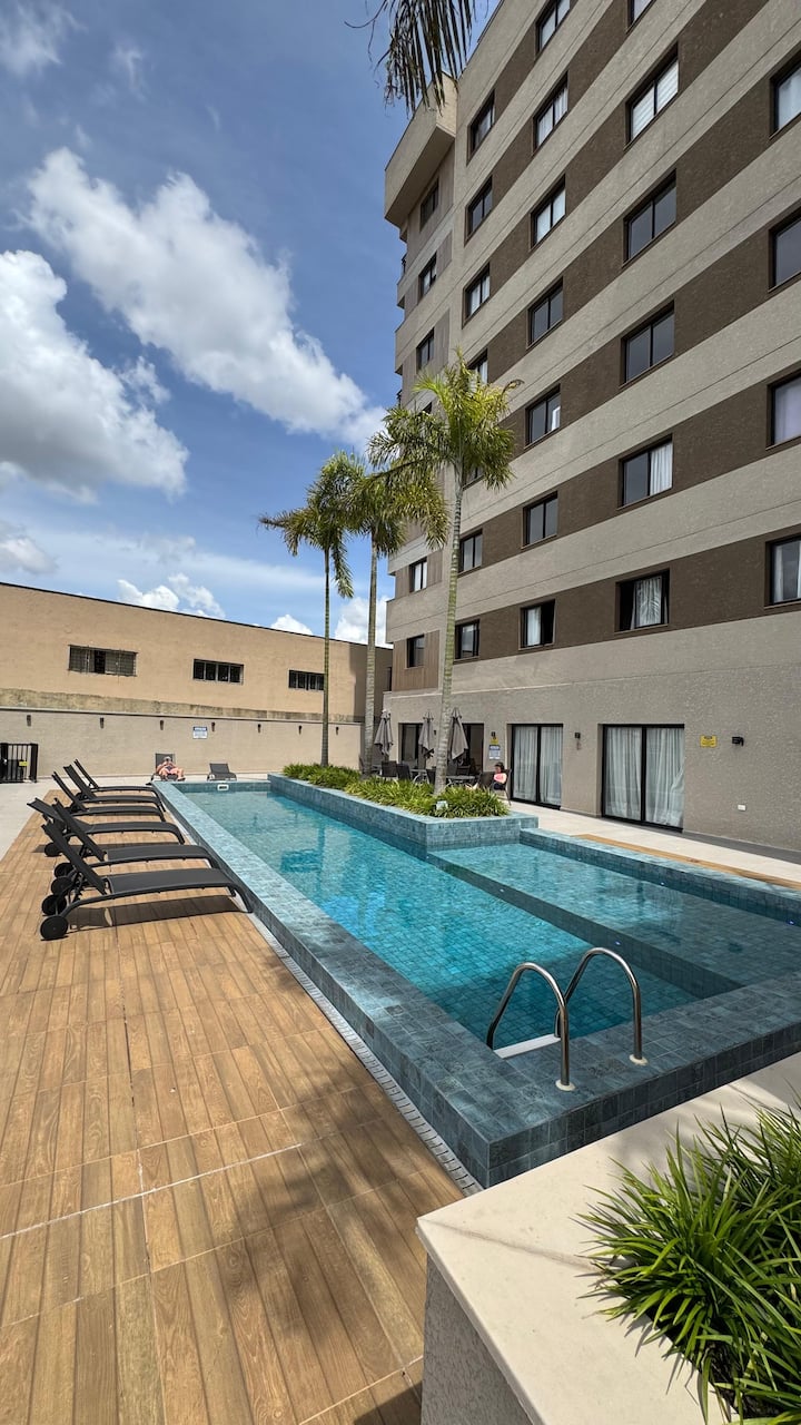 Charmoso Apartamento Em Curitiba - クリティバ