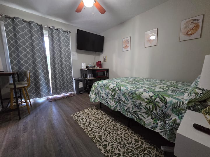 Harmony Lagoon Studio - Panama City, FL