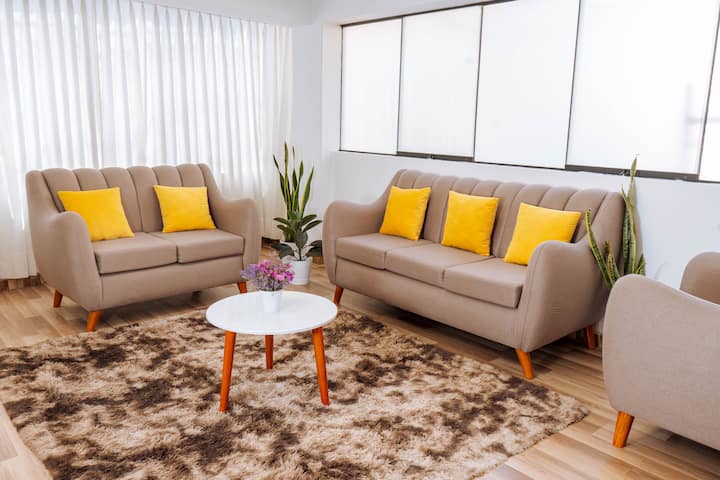 Tu Hogar, Tu Refugio, Tu Esencia, Tu Momento - Perú