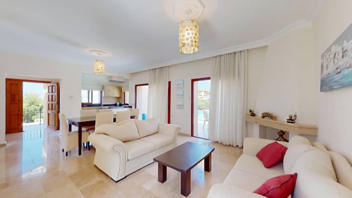 Girne Dağ Deniz Manzaralı Lüks Villa, ÖZel Havuz - Chypre