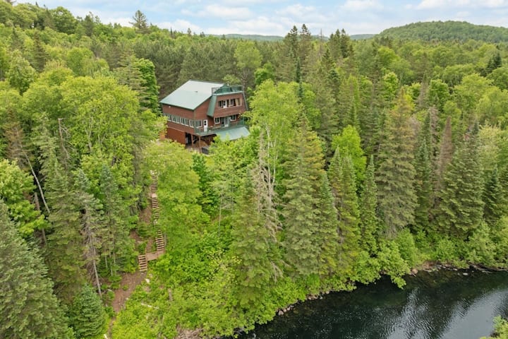 Chalet Des Pins - Quebec