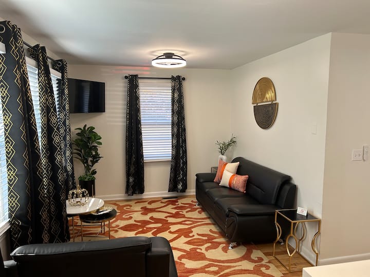 Hibiscus House - Riverdale, GA