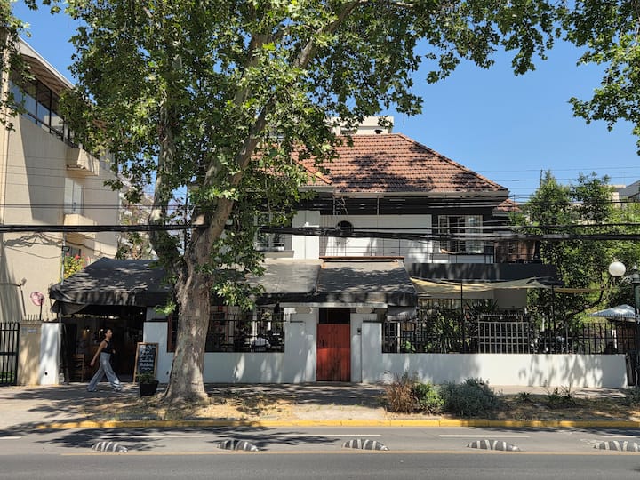 Gran Casona Exclusiva En Corazón De Providencia - Santiago