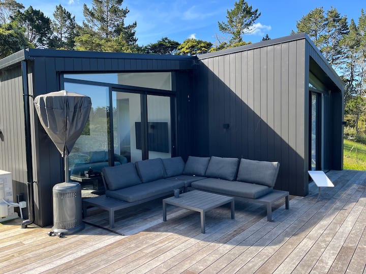 Noir Haven - Riverhead